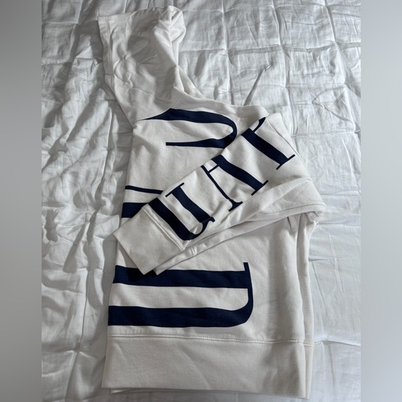 GAP | Tops | Gap Xxl Classic Logo Cropped Terry Hoodie In Navy On Cream | Poshmark